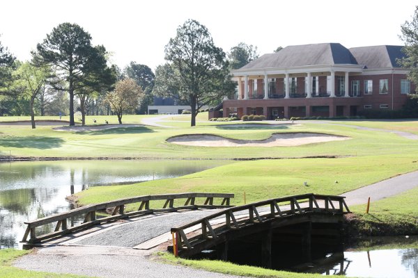 Ridgeway Country Club • Kingdom Magazine